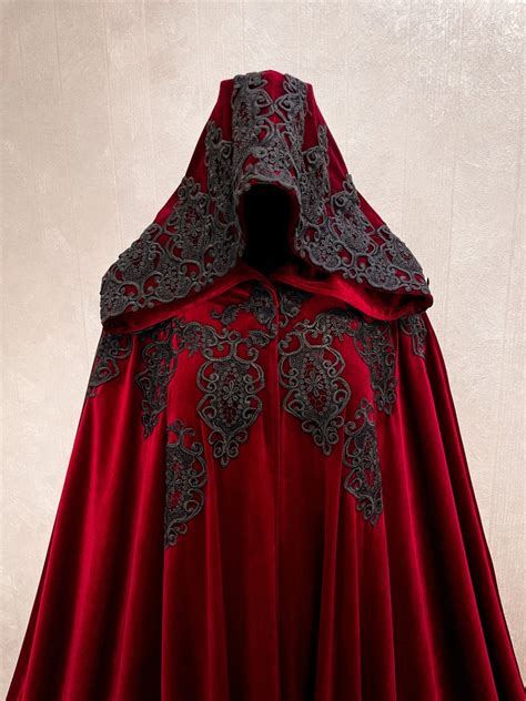 Red Hooded Cloak Vintage Long Capes Velvet Halloween Costumes Etsy