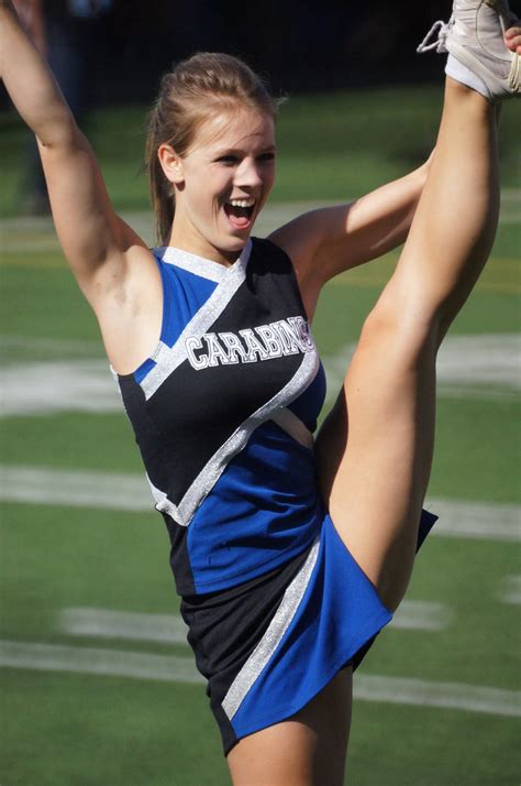 College Cheerleaders Carabins Université De Montréal So… Flickr