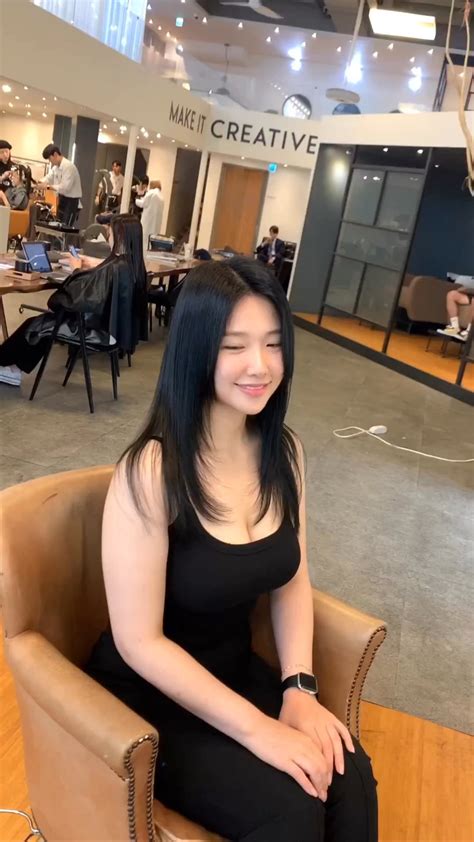 Cute And Busty R Prettyasiangirls
