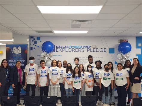 Hybrid Preps Founding Eighth Grade Class Commits To Staying In Dallas