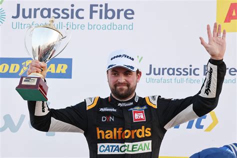 Dan Rowbottom Happy To Wrap Up Jack Sears Trophy Touringcartimes
