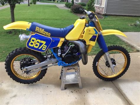 1984 Suzuki Rm250 Rebuild Two Stroke Tuesday Dirt Bike Magazine