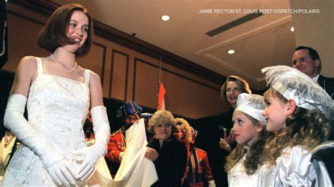 Why Ellie Kemper Faces Controversy Over Veiled Prophet Society