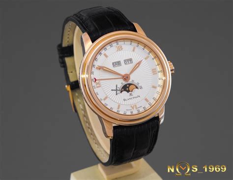 宝珀海报宝珀手表标志宝珀50噚大山谷图库