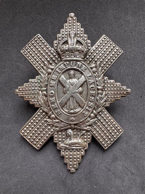 Ww2 British Army Royal Highland Regiment Black Watch Cap Badge Medals