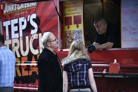 Fdny Foundation Associate Board Hosts Fdny Night In The Bowery Fdny