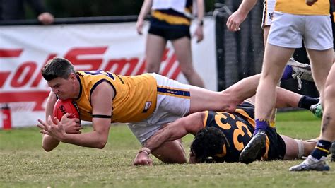 Efl Ainger Boots Eight As Vermont Pips Doncaster East Herald Sun