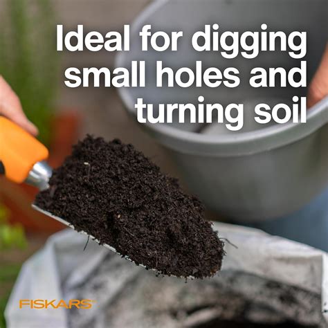 Fiskars 3 In 1 Garden Tool Set Includes Trowel Transplanter And