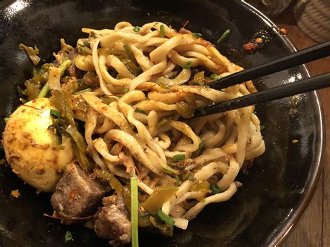 中津『スパイス飯麺兄弟舎』～魯肉×極太麺期間限定の進化系台湾まぜそば～