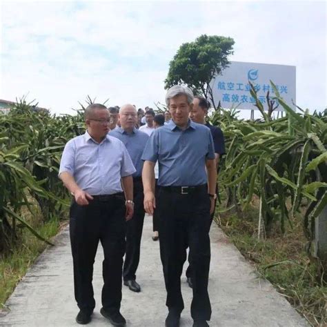 谭瑞松一行赴贵州安顺调研定点帮扶乡村振兴工作李清堂帮扶谭瑞松