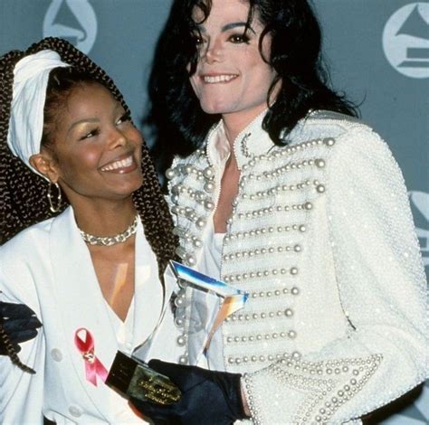 Michael Jackson Vs Janet Jackson
