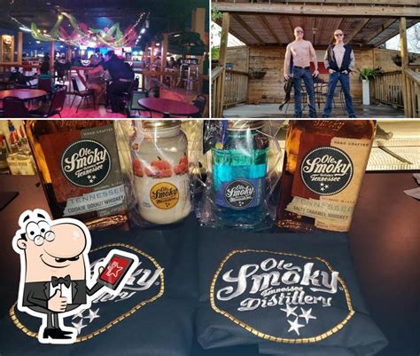 Neon Boots Dancehall And Saloon In Houston Restaurant Reviews