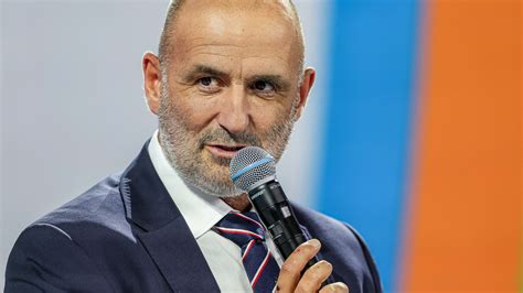 Media Michał Probierz Zaskoczy Powołaniem Powrót Do Kadry Po Ponad Roku Przegląd Sportowy Onet