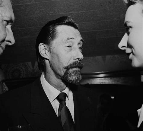 Showbiz Imagery And Forgotten History 1952 John Carradine Live At