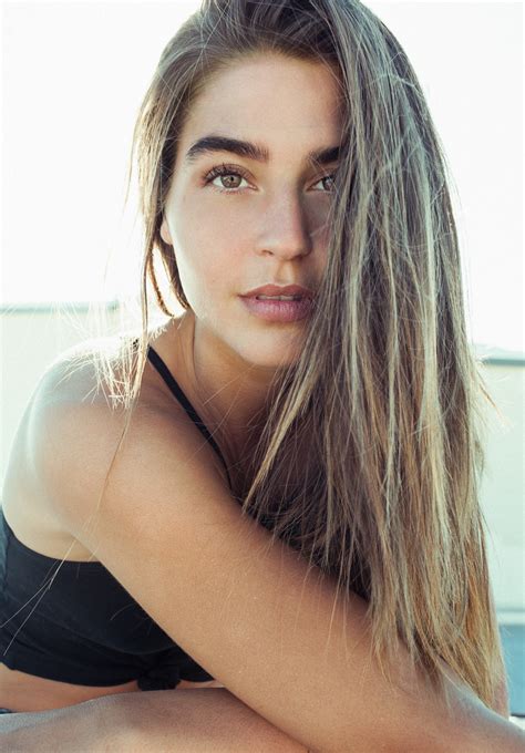 Dt Model Management Tavia Bonetti Long Hair Styles Hair Styles Beauty