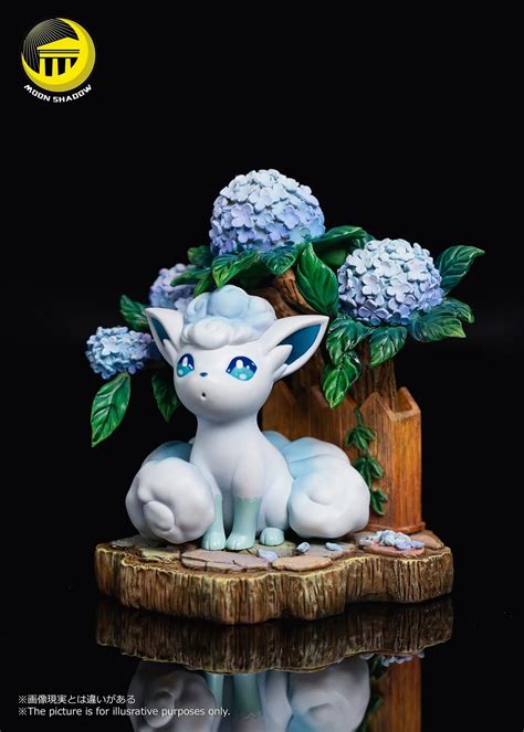 Moon Shadow Ice Vulpix Statuecorp