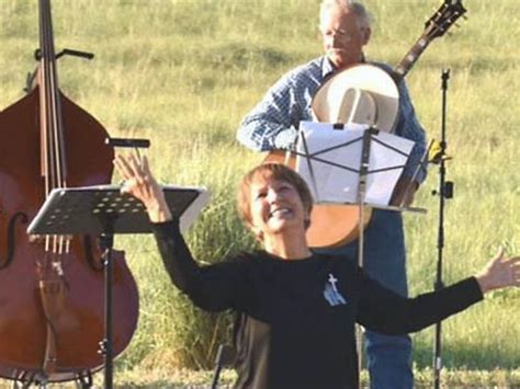 Hands In Praise Bethel Lutheran Church