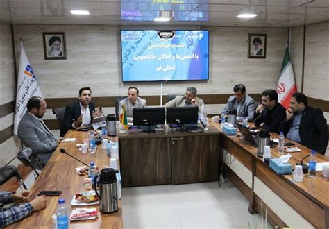 دانشجویان قمی به شکل کاربردی با آینده کسب و کار و تخصص خود آشنا شوند