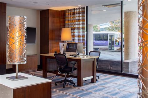 Hyatt Regency Crystal City Dca With Parking And Shuttle