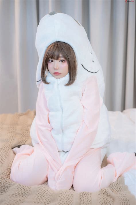 Nekokoyoshi 爆机少女喵小吉 Salted Fish Girl 64 Photos And 6 Videos