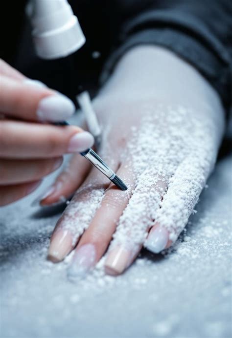 How Are Acrylic Nails Made