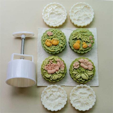 2024 New Style Mooncake Mold 150g200g Various Types Mooncake Mold Hand