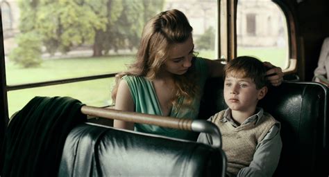 Never Look Away 2018