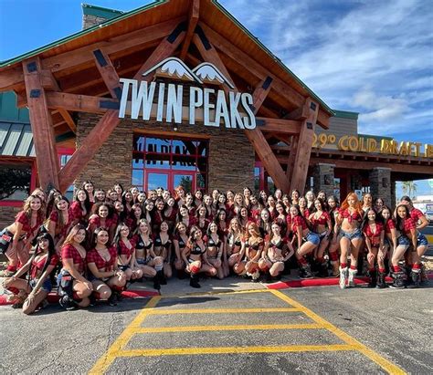 Twin Peaks Opens 31st Store In Same State And Offers Unique Speakeasy