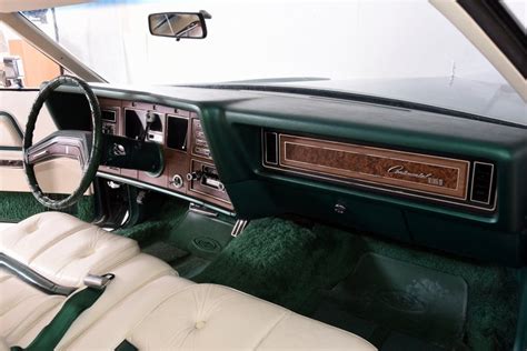 1976 Lincoln Continental Volo Museum