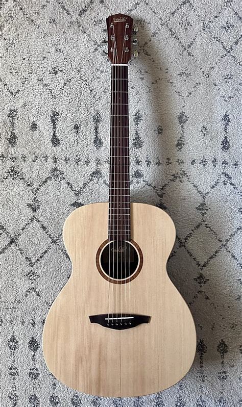 Veelah V1 Om Acoustic Guitar Reverb