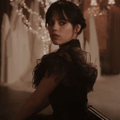 Wednesday Addams Icon Netflix Pfp Girl Wandinha Series In 2022 Hot