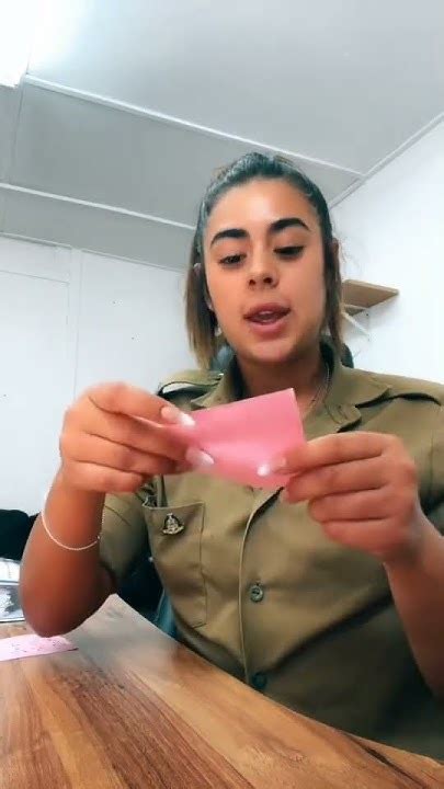 אנגל ברנס מקדישה למרגי שיר Youtube