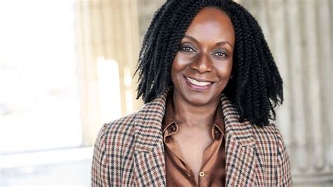 5 Fragen — 5 Antworten Mit Florence Brokowski Shekete Fbs Intercultural Communication