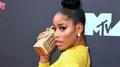 Keke Palmer Reveals Pregnancy During Saturday Night Live Monologue