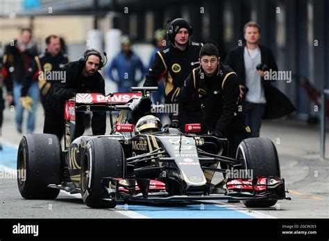 Pastor Maldonado Ven Lotus F1 E23 Is Pushed Down The Pit Lane By