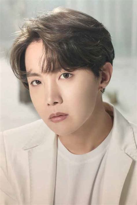 Ho Seok Jung Photo 1 Goldposter