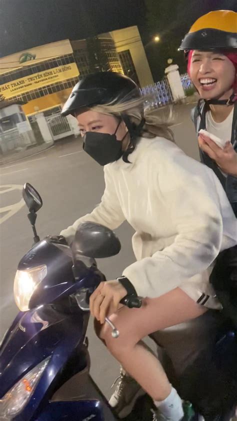 Byoru ビョル I Dont Have License But I Have Pretty Girl