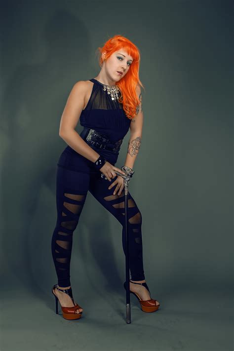 10000 Sexy Tattoo Girl Bilder Und Fotos · Kostenlos Downloaden