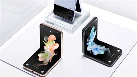 Which Are The Best Foldable Smartphones To Buy Right Now