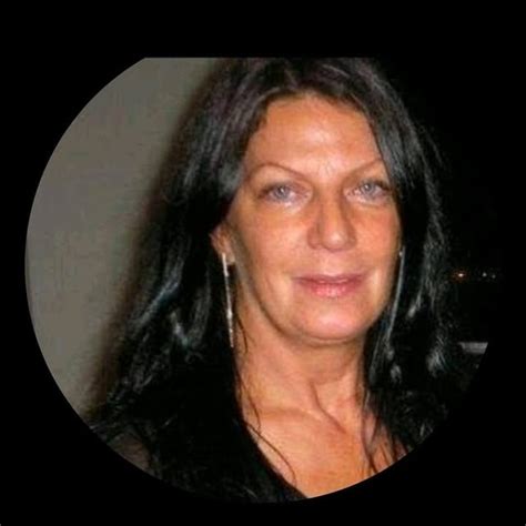 Iza More Iza More On Threads