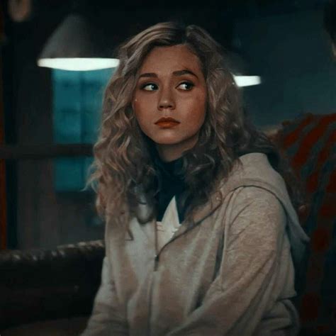 Brec Bassinger From Dc Stargirl Wallpaper Hd Tv Series 4k Wallpapers