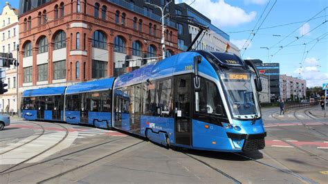 Zdewastowali Tramwaj Jeden Ze Sprawców Zatrzymany Raport Tramwajowy