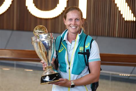 Meg Lanning Poses With The World Cup Trophy In Melbourne