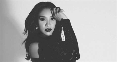 Candice Patton On Whats Next For Iris West On The Flash