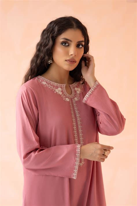 Ramsha Rozana Clothing