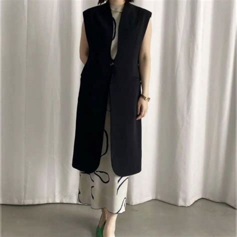 Ameri Vintage Wave Collar Angular Vest By メルカリ Ameri Vintage Wave Collar Angular Vest By メルカリ