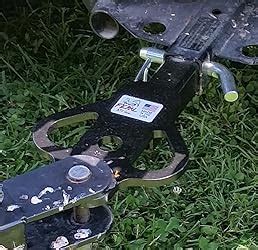 Amazon.com: FERAL ATV Gear 1-1/4" X 6" Spread Eagle 3-Way Hitch : Automotive