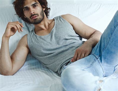 Shirtless Bollywood Men Anuj Singh Duhan