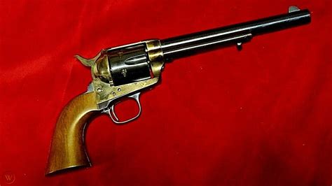 Doc Holliday 1873 Colt 45 Revolver Gun By Franklin Mint With Display