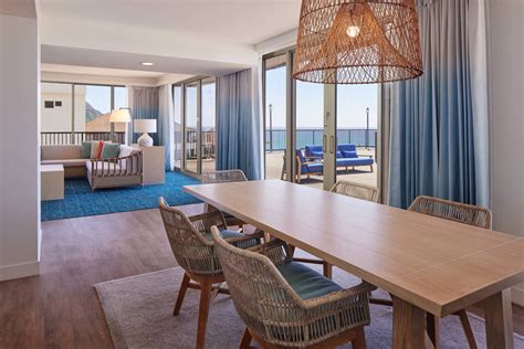 Flagship Phenom Honoring A Sense Of Place With Outrigger Reef Waikiki